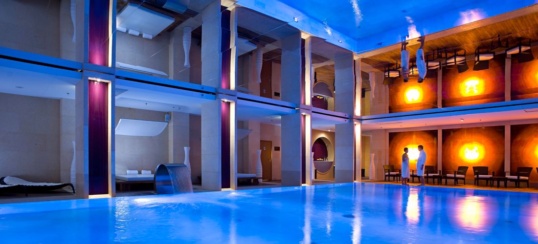 Pool | 5-Star Warsaw Hotel With a Pool | Sofitel Warsaw Victoria