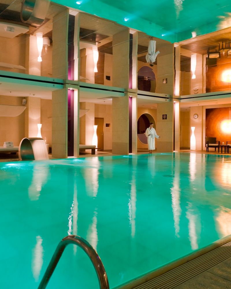 Pool | 5-Star Warsaw Hotel With a Pool | Sofitel Warsaw Victoria