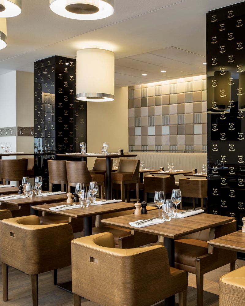 Restaurant Les Cocottes | French Cuisine by Christian Constant
