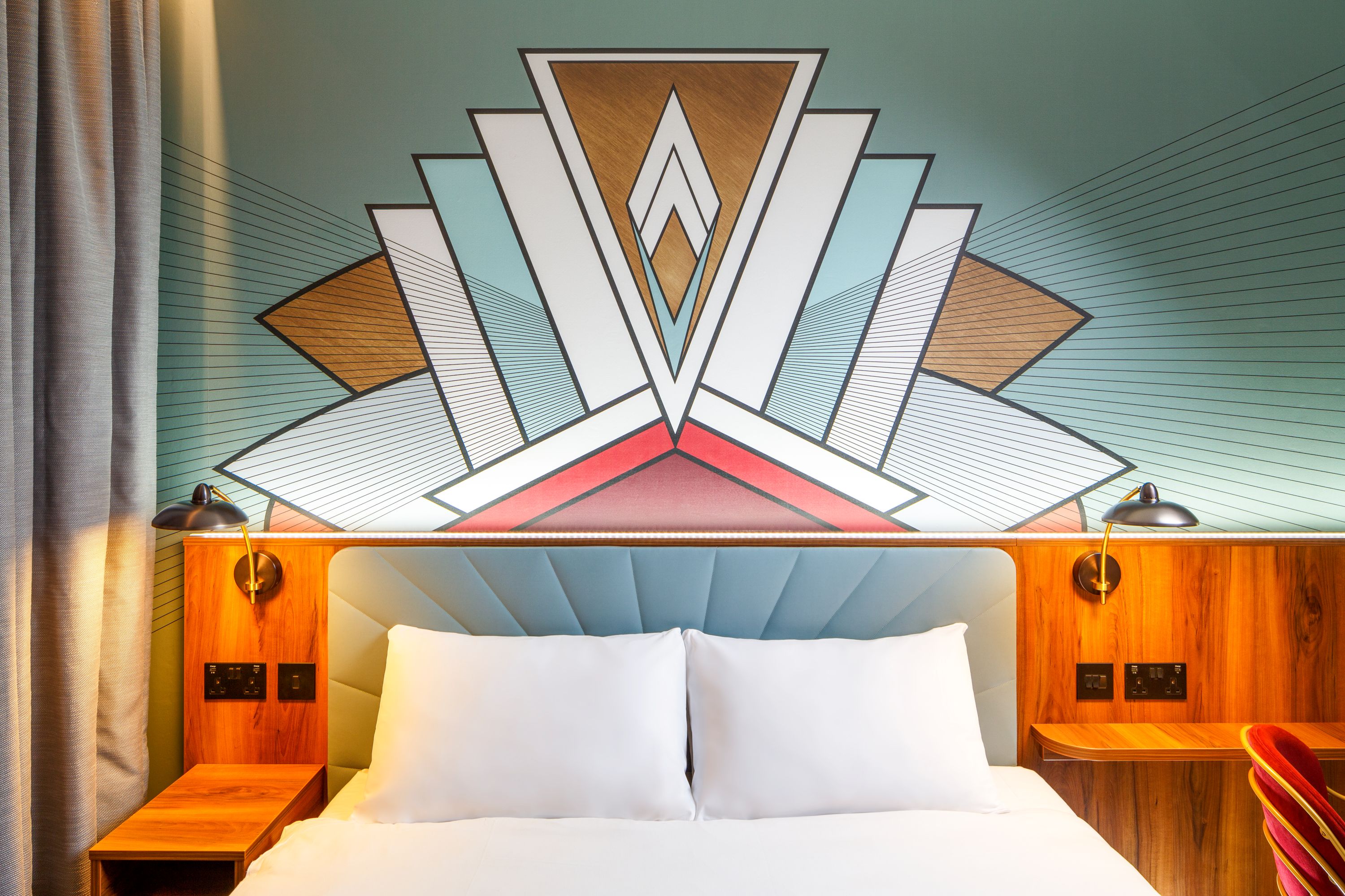 The best cheap hotels in Heathrow | ibis Hotels