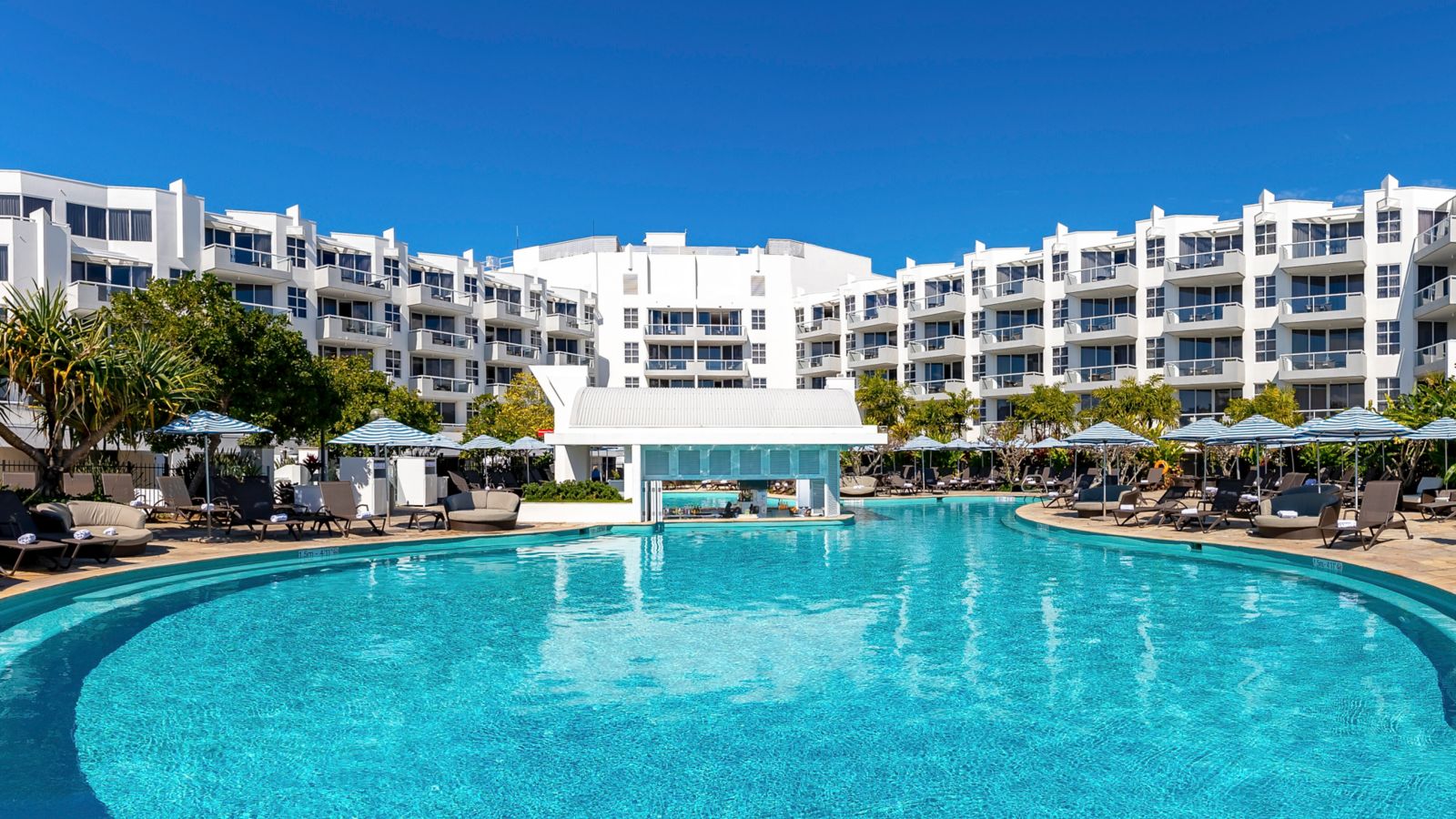 Sofitel Noosa Pacific Resort | Best Luxury Hotel in Noosa