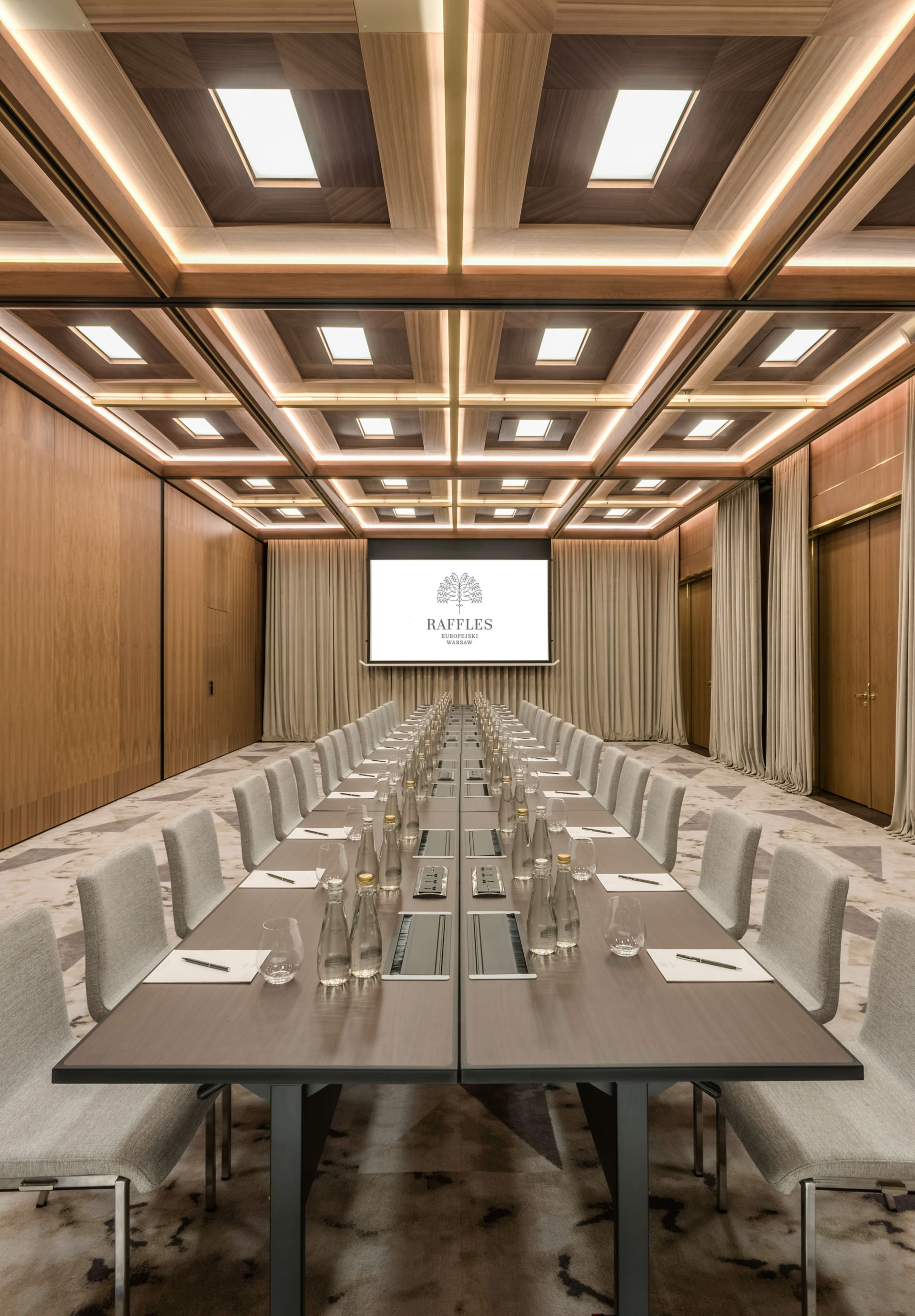 Meetings at Raffles Warsaw