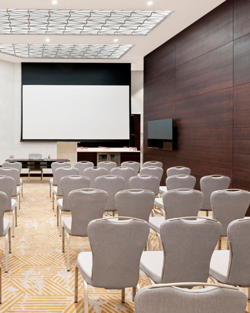 Meetings | 5-star Event Venue Dubai | Sofitel Dubai The Obelisk