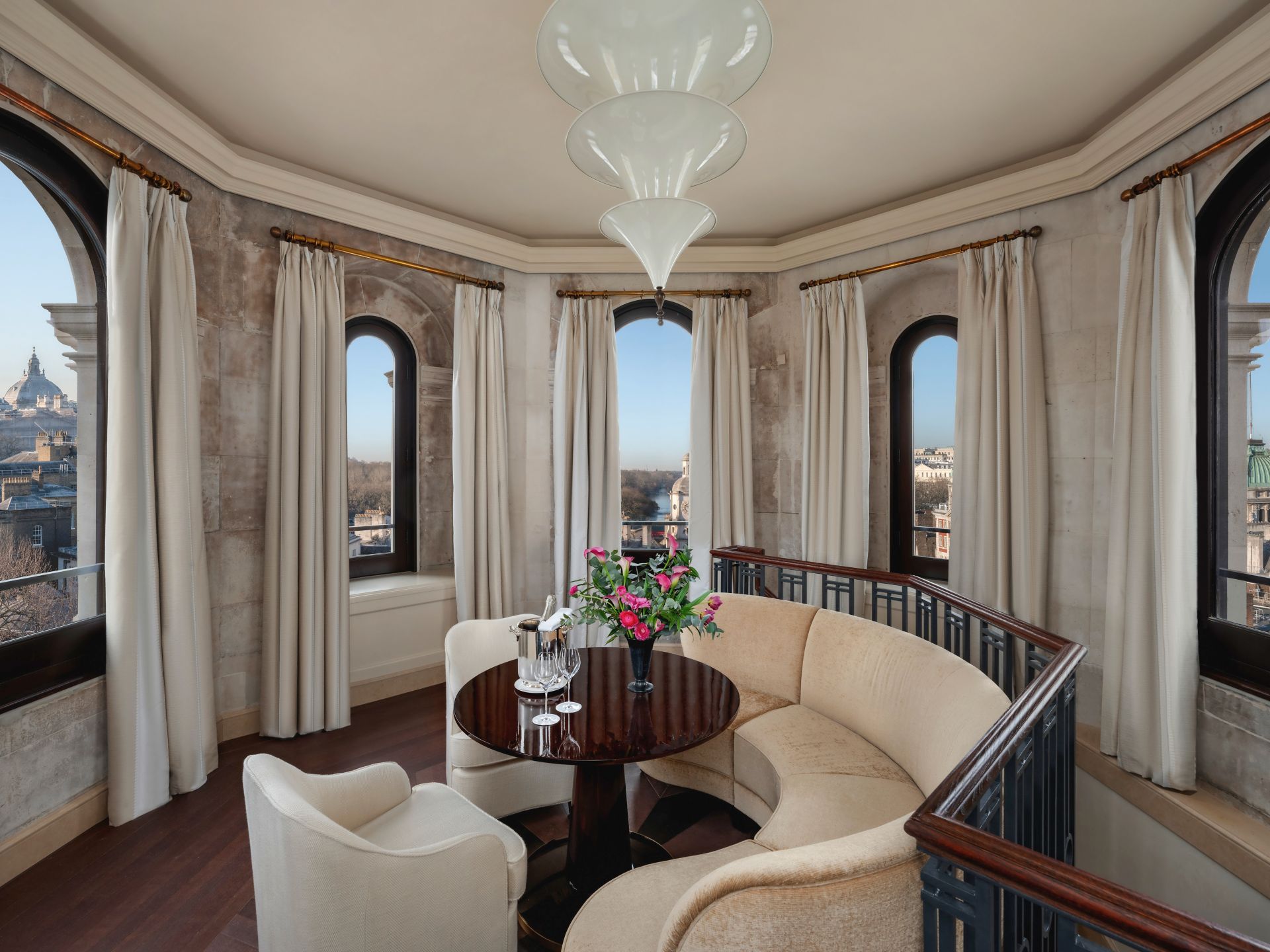 Offers- 5 Star Luxury Hotel In London