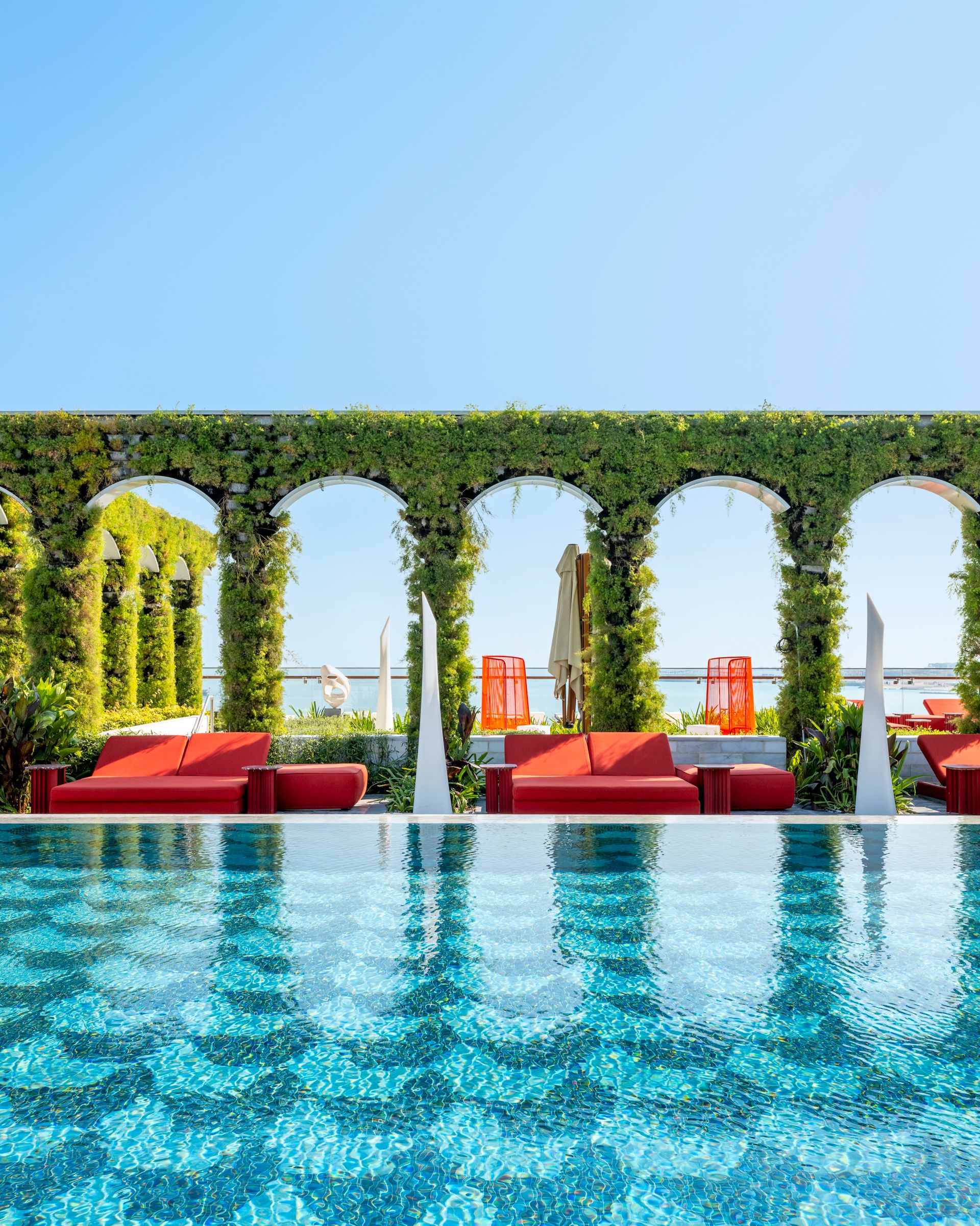 Luxus am Pool im Aqua at Raffles Doha